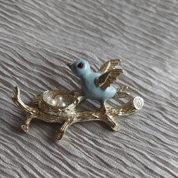 Gerry'S | Jewelry | Vintage Gerrys Bird Animal Birds Nest Pearl Eggs ...